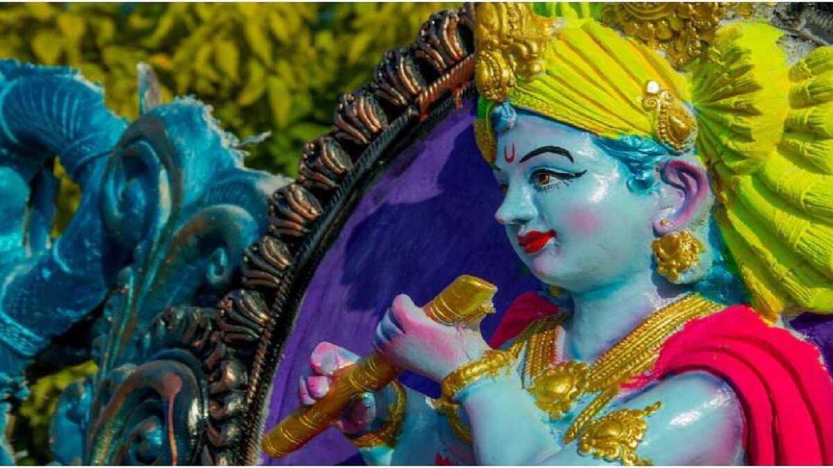 Dream Interpretation Is it auspicious to see Lord Krishna in dreams ...