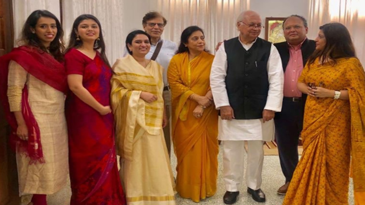 Kerala governor arif mohammed khan wife son family political background ...