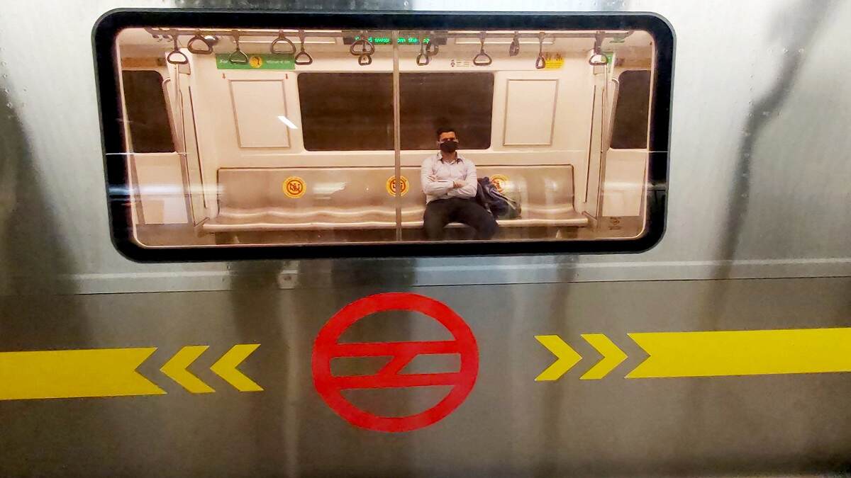 DMRC warned who make reels video photo in the metro by mentioning ...