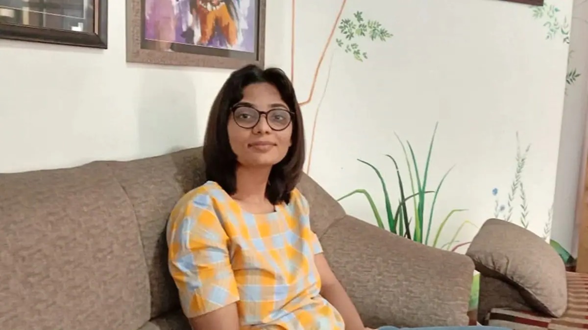 Neha Singh Rathore reached Bharat Jodo Yatra in baghpat up, said people ...