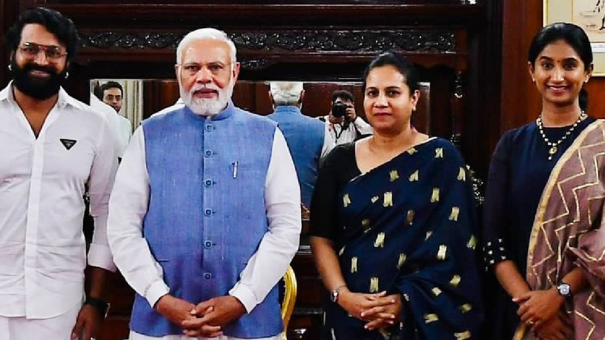 PM Modi meets Kannada actor KGF star Yash and Kantara Rishabh Shetty ...