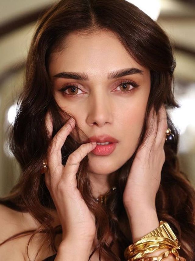 को-ऑर्ड सेट में स्टनिंग लग रहीं अदिति राव हैदरी | Jansatta