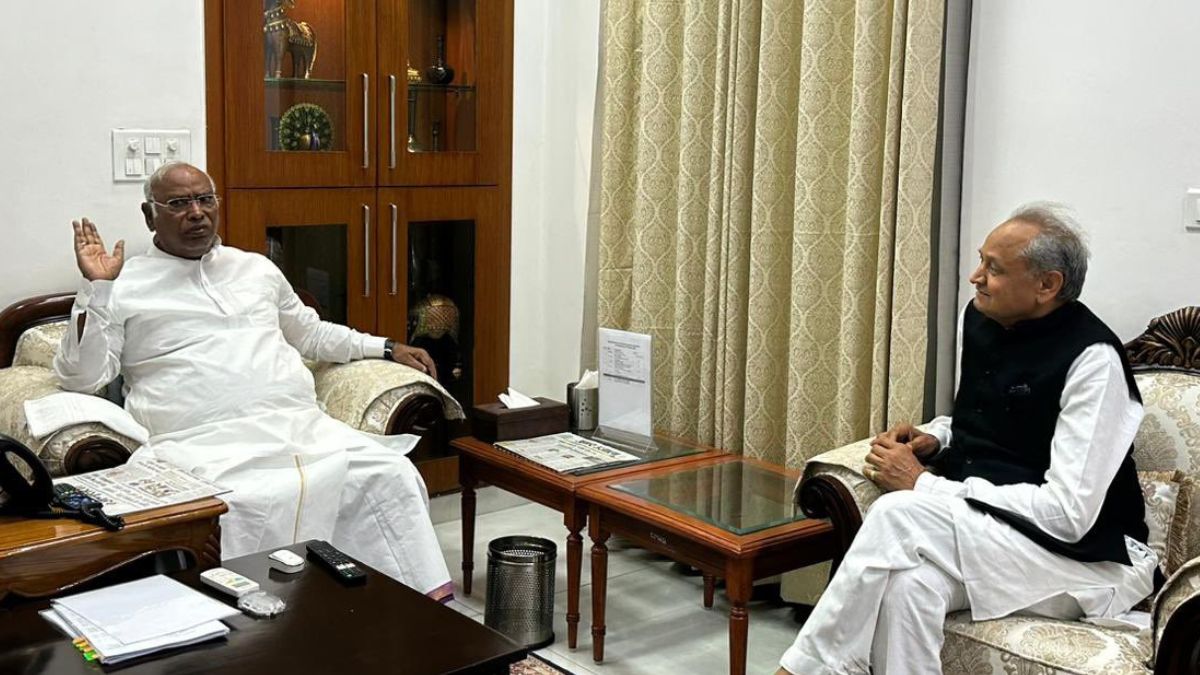 Rajasthan Politics After Meeting Kharge Ashok Gehlot talk about Sachin Pilot said will fight ...