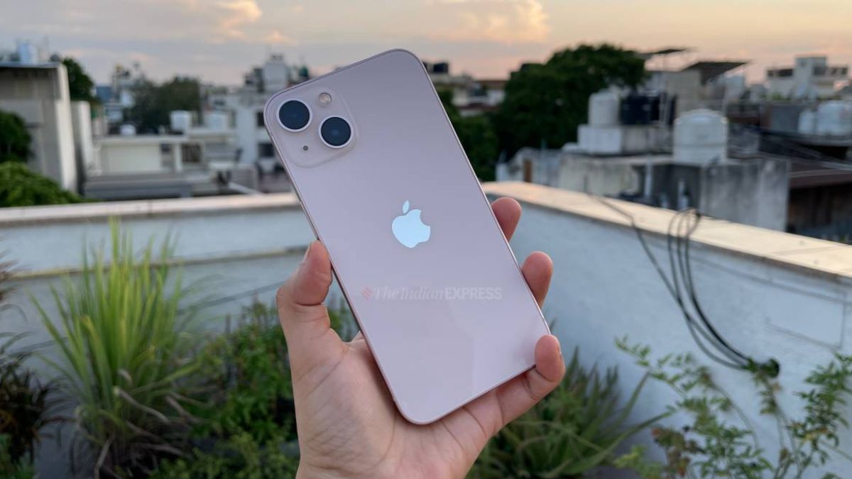 Apple iPhone 13, Watch SE, iPad पर 7500 रुपये तक छूट, अंतर्राष्ट्रीय महिला दिवस पर खास ऑफर ...