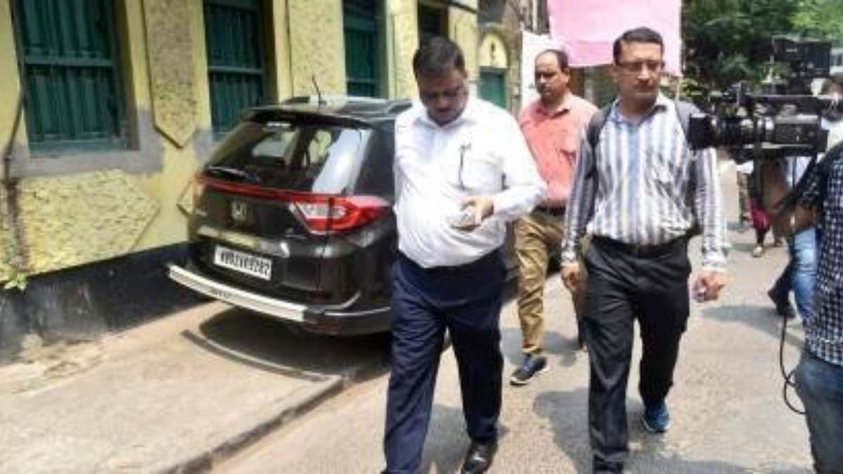 Bengal teachers recruitment scam TMC MLA Jiban Krishna Saha arrested CBI | Bengal Teachers ...