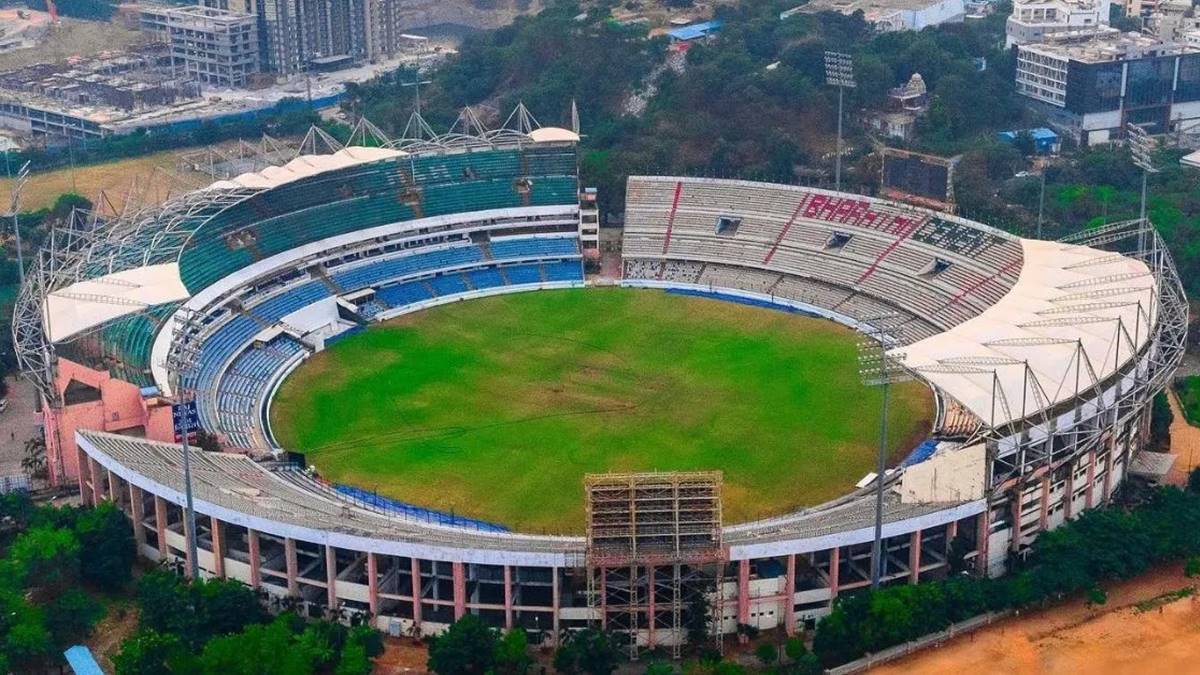 SRH vs DC Pitch Report Weather Report - बल्लेबाजी के मुफीद है राजीव ...