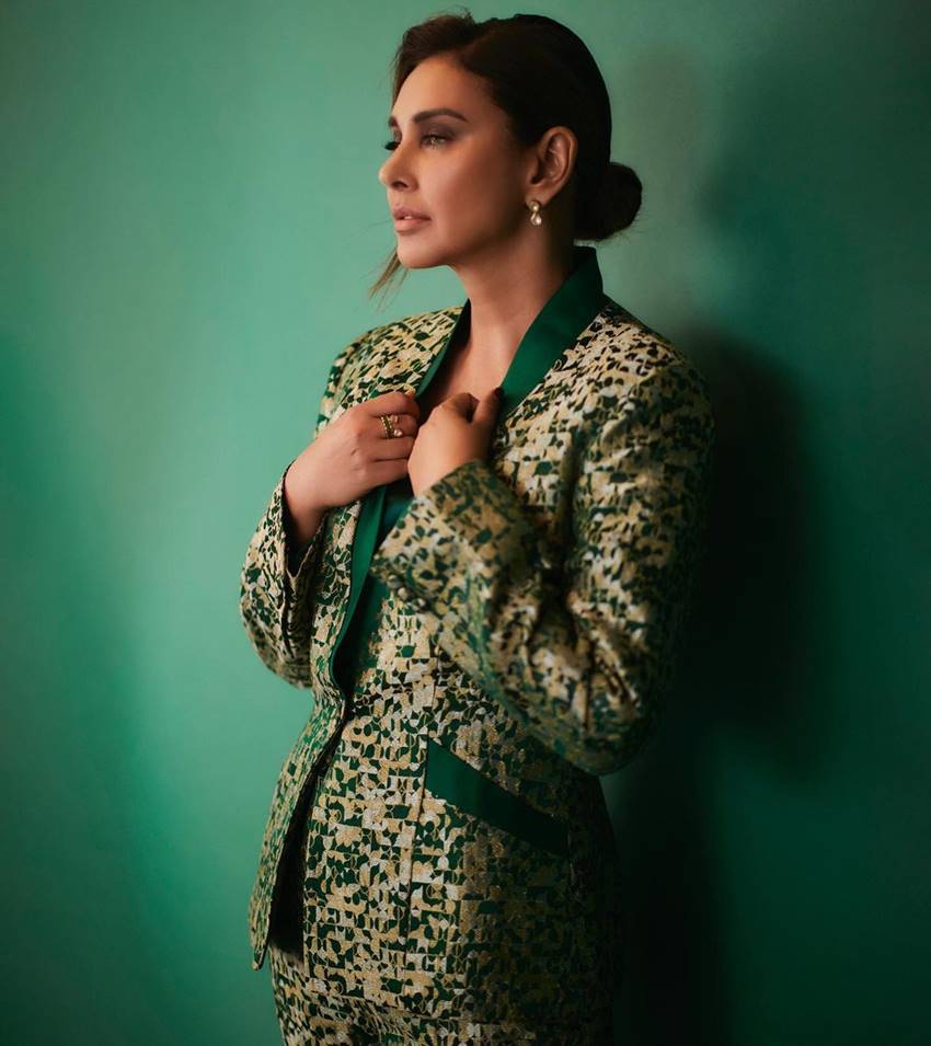 Lisa Ray Birthday: From Her Bold Roles to Battling Cancer - 'कसूर' में ...