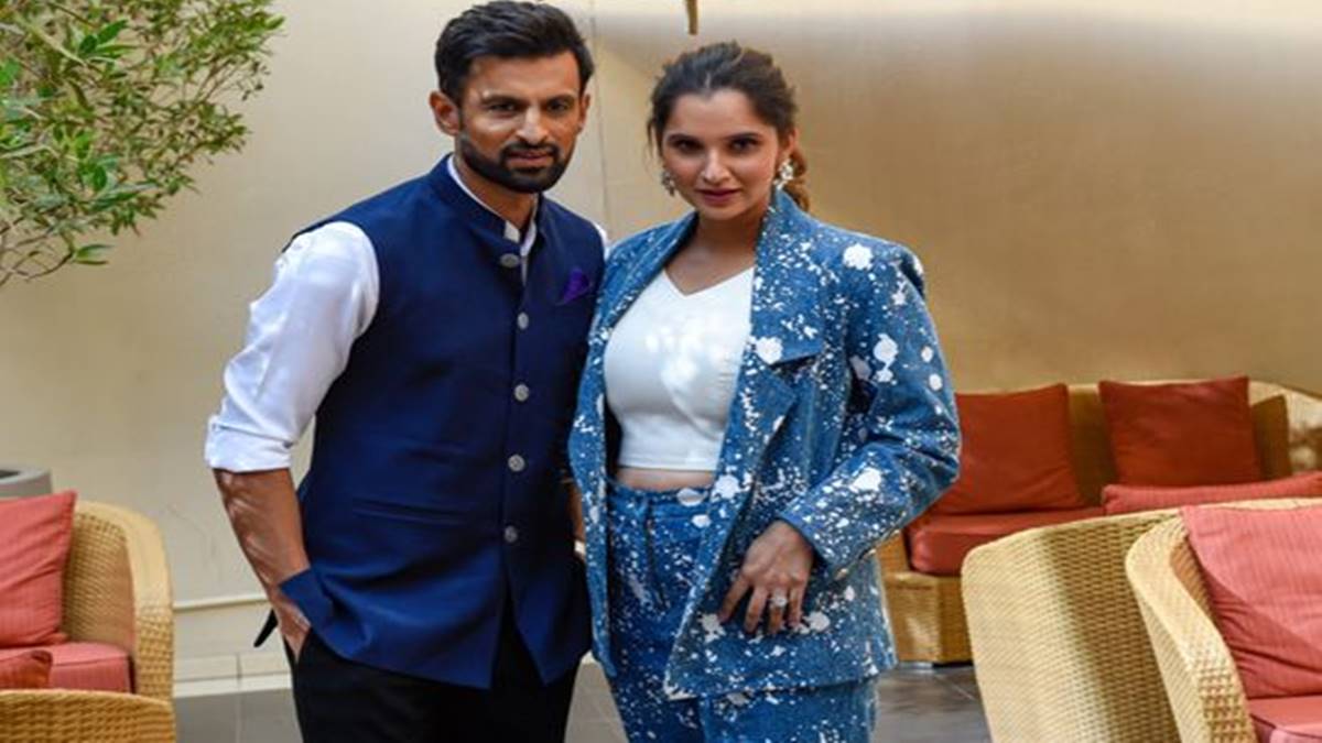 pakistani cricketer Shoaib Malik Said Everything Is Fine Between Him ...