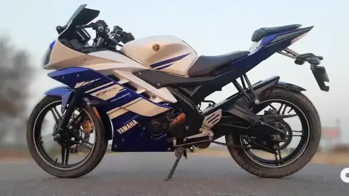Second hand Yamaha R15 Sports bike in 30 thousand - मात्र 30 हजार में ...