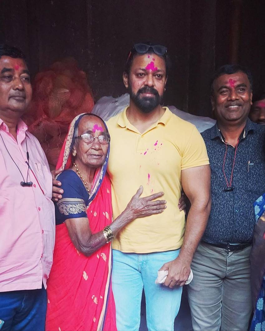 South Indian actor Prabhas' mythological drama Adipurush new poster shows Devdatta Nage as Lord ...