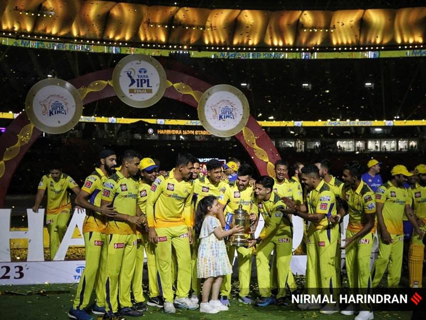 IPL Final 2023: Ravindra jadeja MS Dhoni CSK Celebrate win over GT in this way see photos - CSK ...