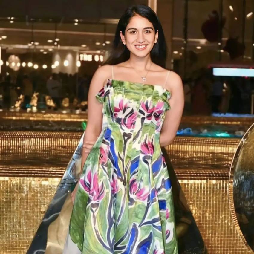 Mukesh Ambani's Son Anant Ambani's fiancee Radhika Merchant Expensive ...