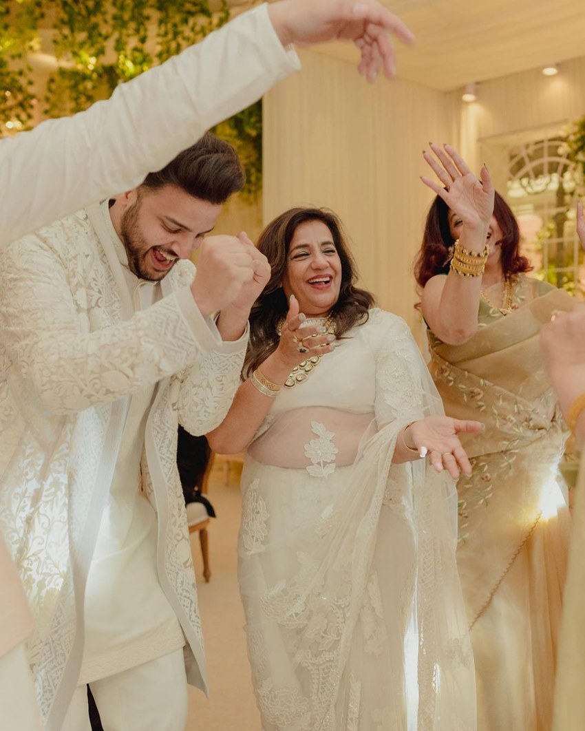 Parineeti Chopra's brothers Shivang Chopra post new pic with jiju ...