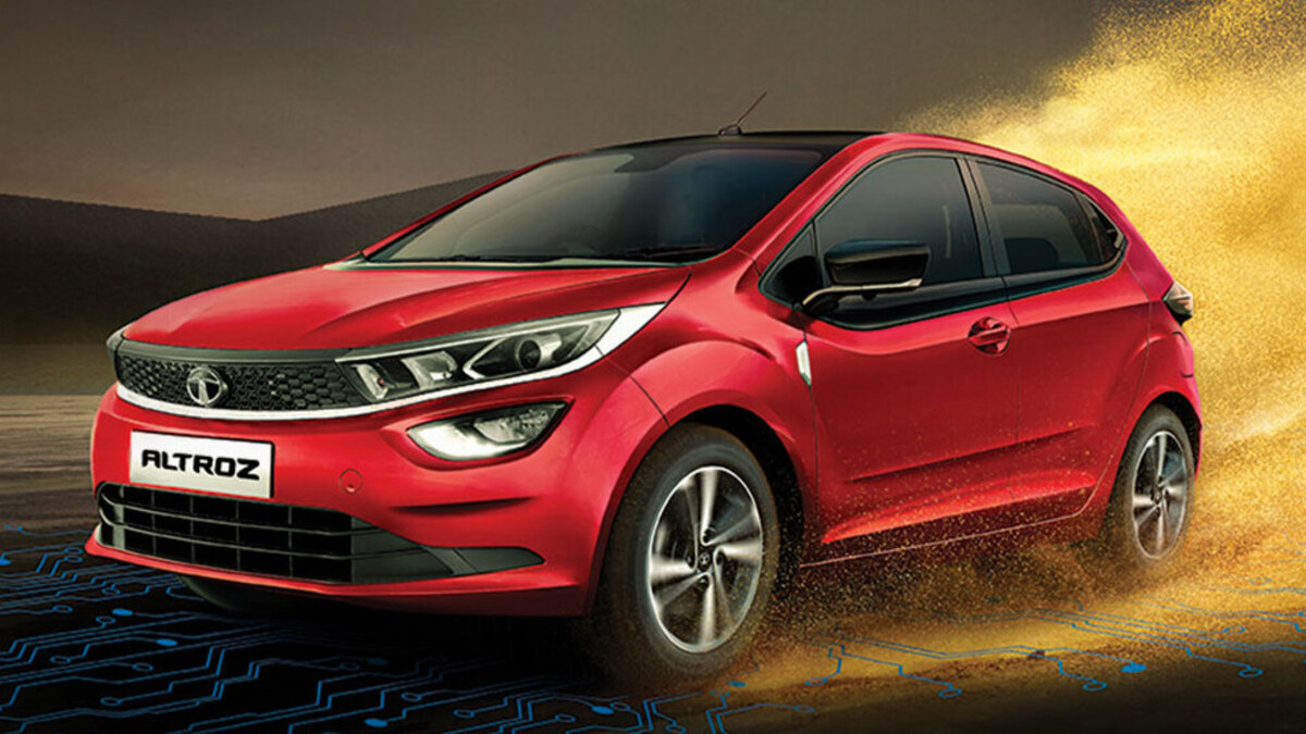 Tata Altroz XM Plus s variant launch Soon with sunroof and many hi tech ...