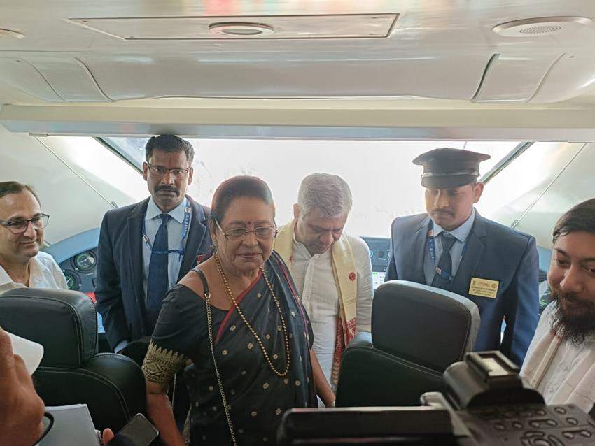 PM Modi flags off Assam's first Vande Bharat Express connecting Guwahati to West Bengal's New ...