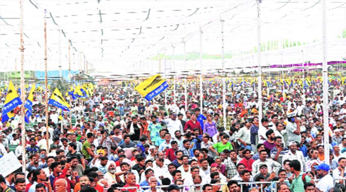 Seeing crowd in the rally, 'AAP' is happy, but people could not last ...