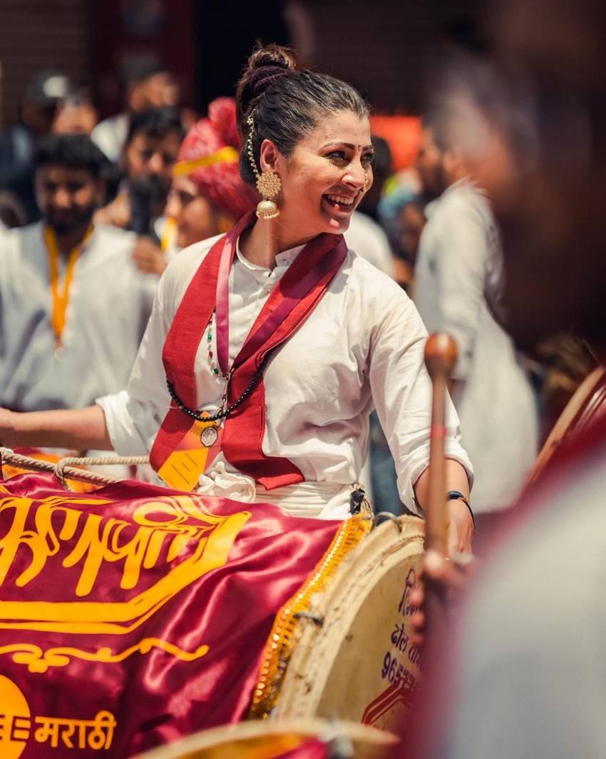 Marathi actress Tejaswini Pandit acted as Surpanakha in Prabhas and ...