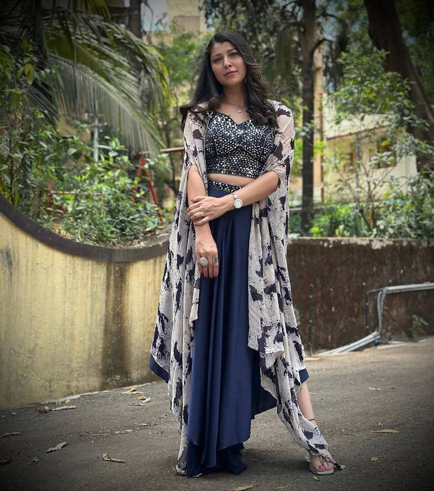 Marathi actress Tejaswini Pandit acted as Surpanakha in Prabhas and ...