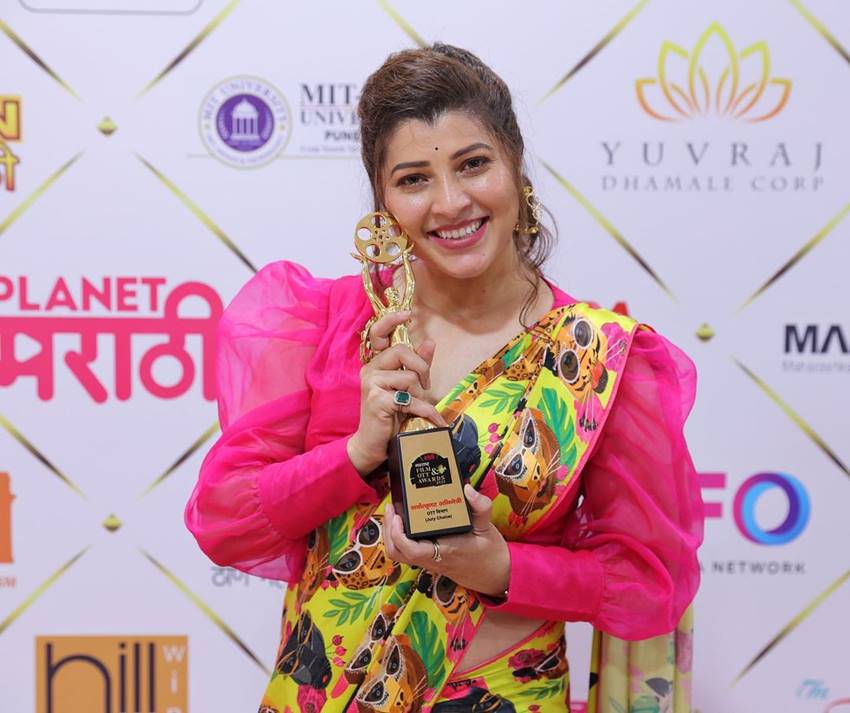 Marathi actress Tejaswini Pandit acted as Surpanakha in Prabhas and ...