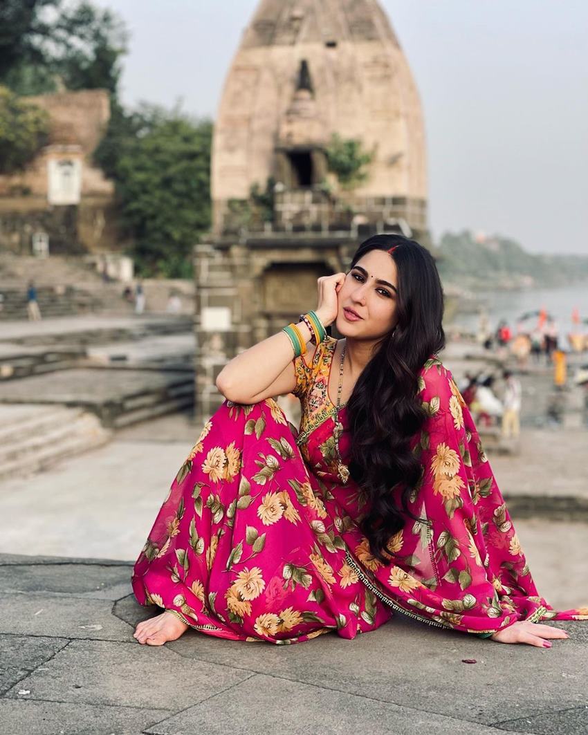 Sara Ali Khan calls herself stingy, says she refuses to spend Rs 400 for roaming while in Abu ...