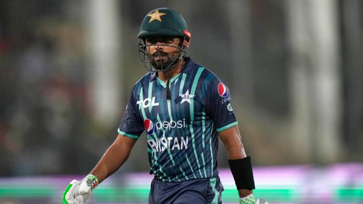 Babar Azam continues refuses to wear indian betting brands logo in LPL ...