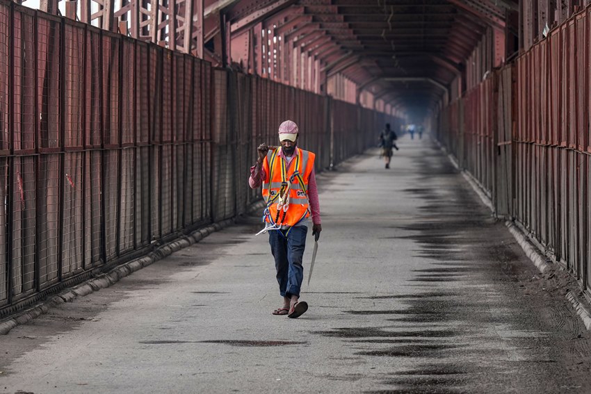 150 year old Delhi Yamuna bridge 'Loha Pul' first opened in 1866 ...