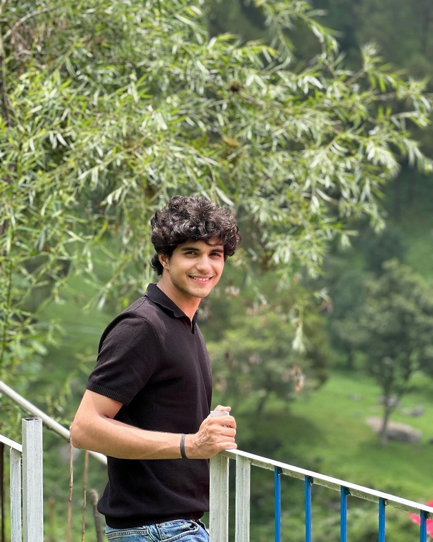 Abhay Verma became a transgender in 'Safed', started his career with a ...