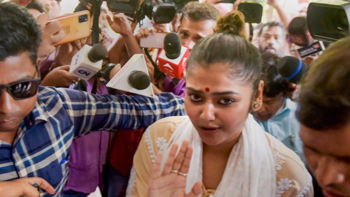 Bengal teacher recruitment scam ED summons TMC youth president Saayoni Ghosh | School Jobs Scam ...