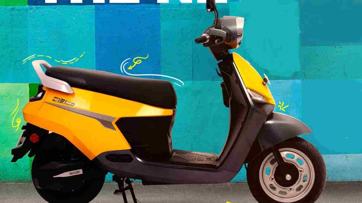 EV Buying Guide BGauss C12i Max Electric Scooter range 135 km on single ...