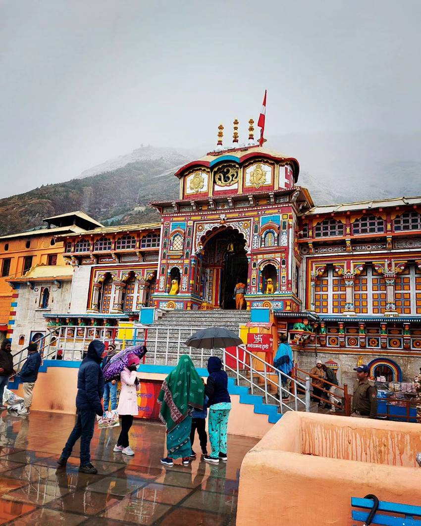 Amarnath Cave to Kedarnath Mahadev, Lakhs of devotees come to visit these 7 temples on Himalayas ...