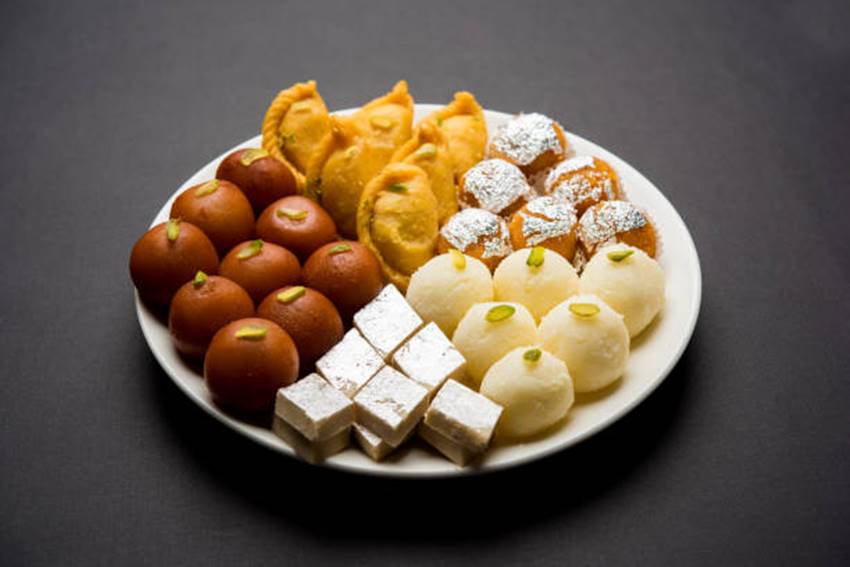 Success Story of Hira Sweet: know who led this mithai shop to such high ...