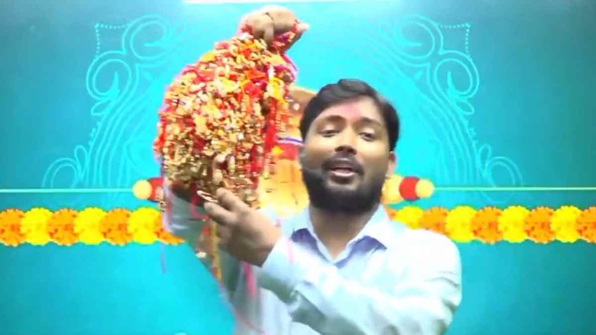 Khan Sir Patna Rakshabandhan Seven thousand girls tied Rakhi video goes ...