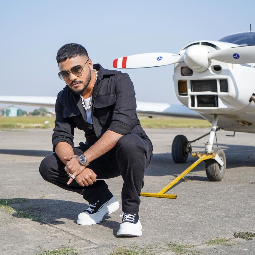 Rapper Raftaar to make acting debut with musical comedy web series Bajao, know about his life ...