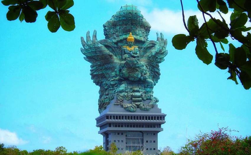 Worlds tallest Building: Highest Lord Vishnu Statue in Bali Indonesia ...
