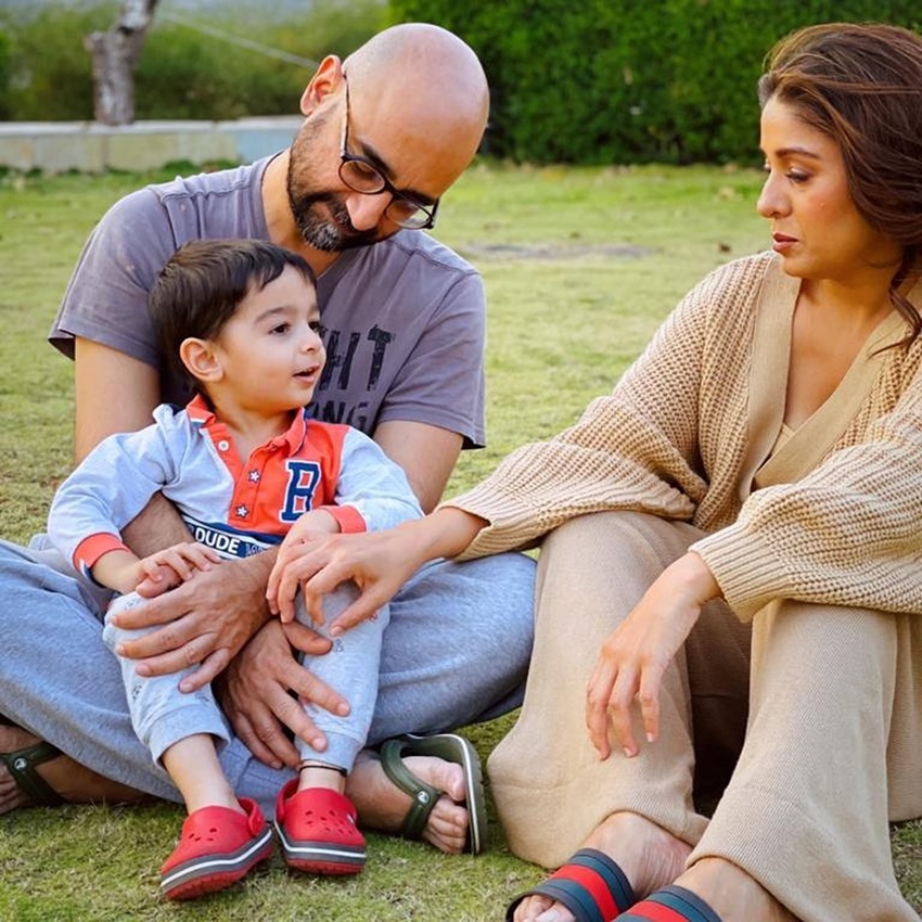 Sunidhi Chauhan opens up about her first Marriage with Bobby Khan ...