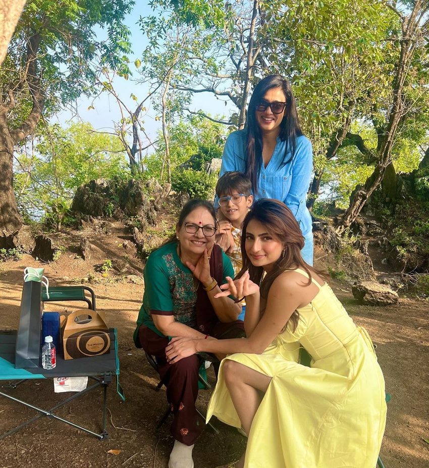 Shweta Tiwari is the owner of luxury cars like BMW, Audi, know actress ...