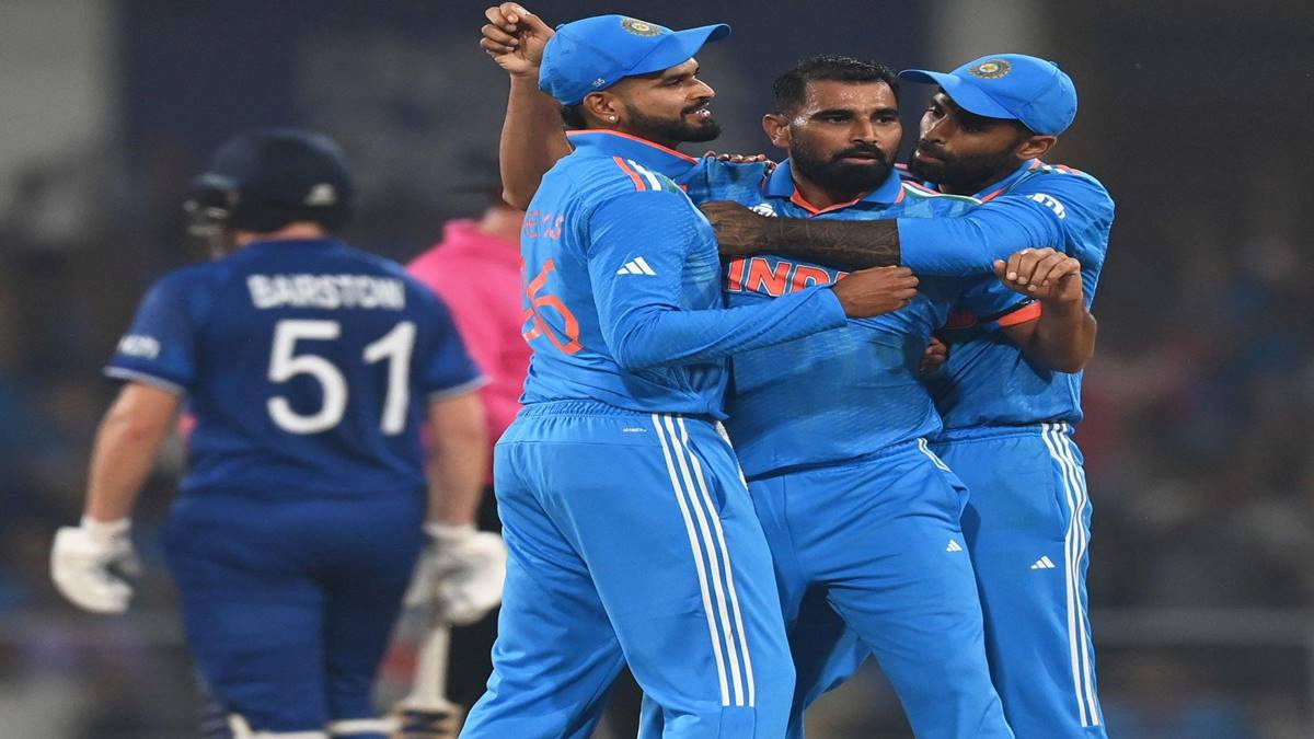 World Cup: कपिल देव की तरह ऐसा क्या करते हैं शमी जो कर रहे हैं इतनी घातक गेंदबाजी, गावस्कर ने ...