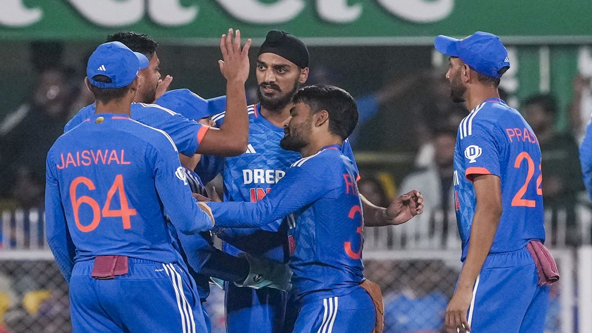 IND vs AUS: आखिरी ओवर में अर्शदीप ने ऑस्ट्रेलिया के जबड़े से छीनी जीत ...