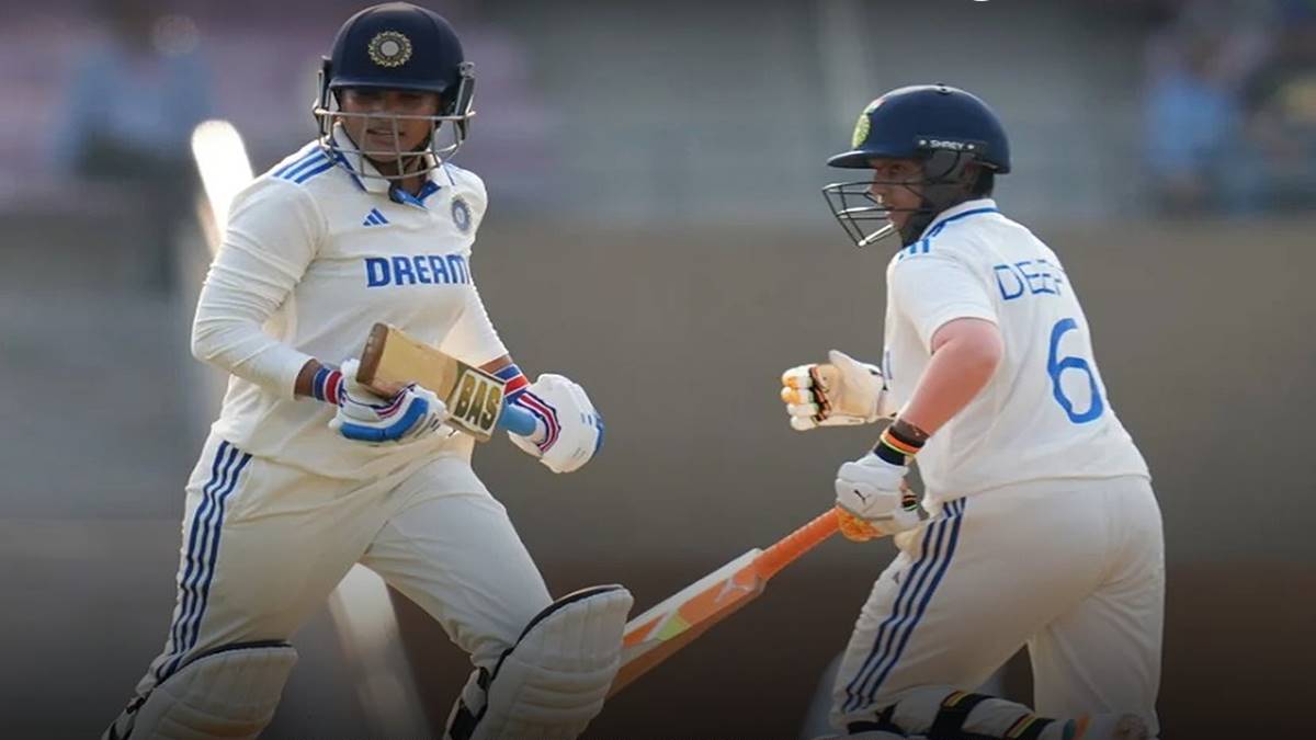 INDW vs AUSW: स्मृति, ऋचा, जेमिमा और दीप्ति ने लगाए अर्धशतक, भारत ने ...