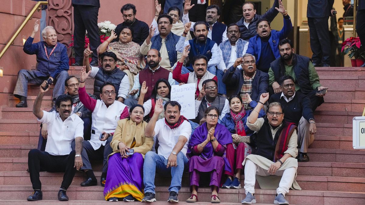 INDIA Alliance MPs to March from Vijay Chowk to Parliament on ...