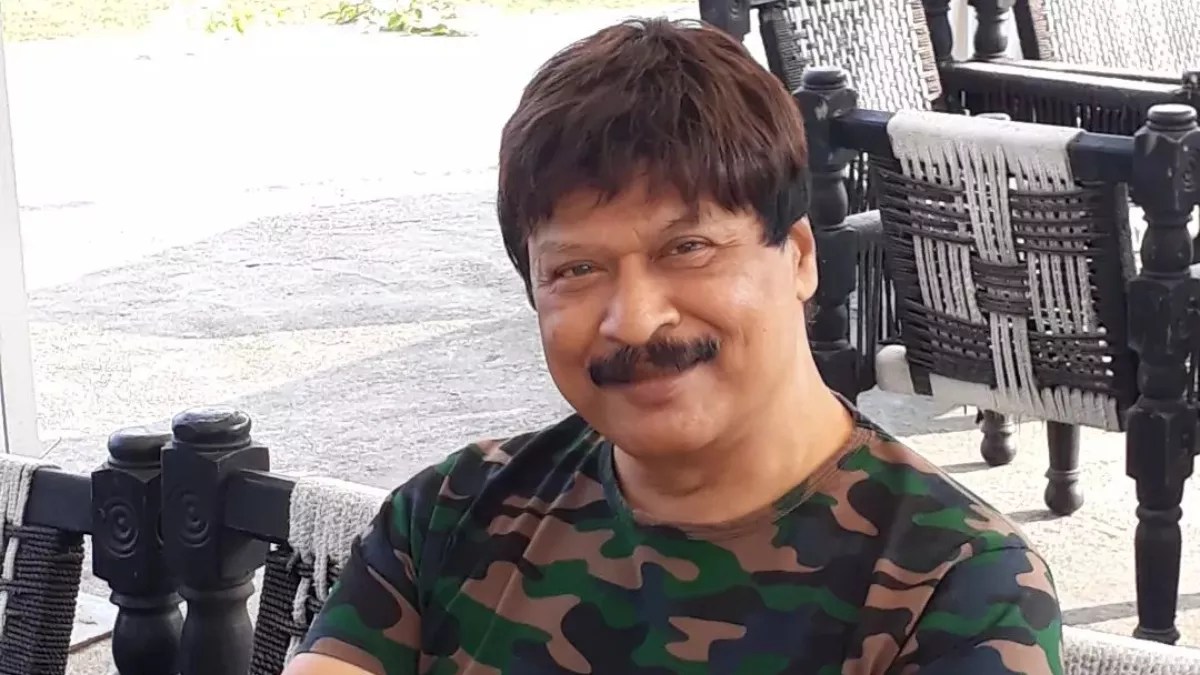 Dinesh Phadnis: 'सीआईडी' फेम दिनेश फडनीस को पड़ा दिल का दौरा, वेंटिलेटर ...