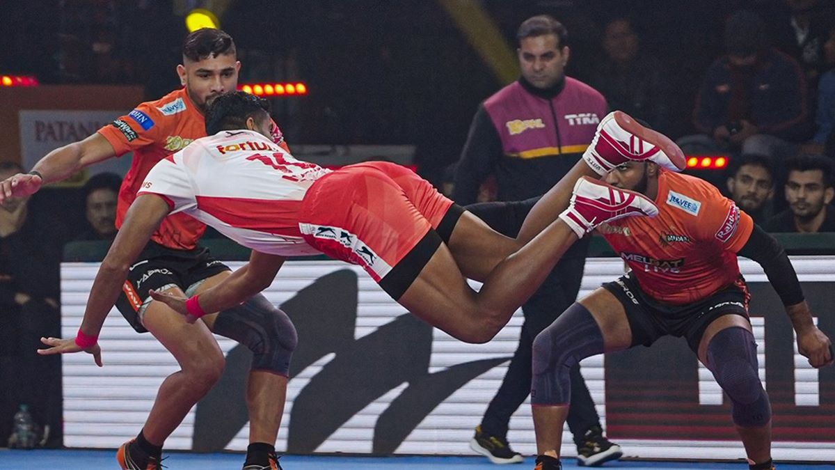 Pro Kabaddi 2023-24, U Mumba vs Gujarat Giants: यू मुम्बा पर गुजरात की 9 पॉइंट से जीत, पटना ने ...