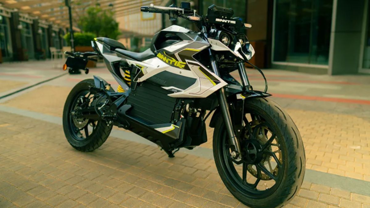 EV in Focus: 221 km रेंज का दावा करती है, एग्रेसिव डिजाइन वाली Orxa ...