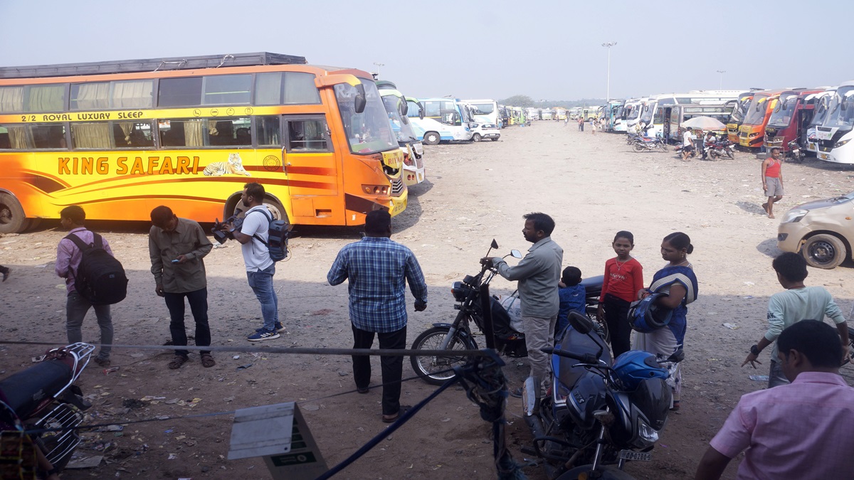 bus driver heart attack during drive he saved 60 people life before die ...