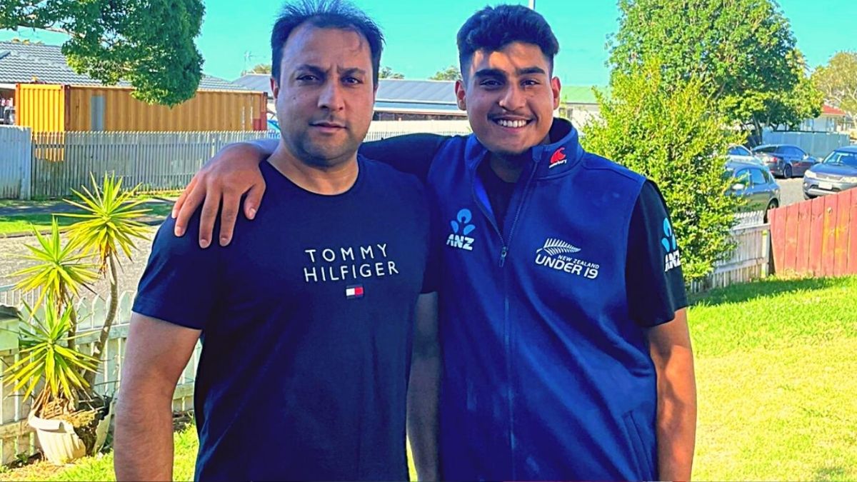 पिता फोन पर सुनाते हैं शाहरुख खान की फिल्मों की कहानी, बेटा क्रिकेट ...