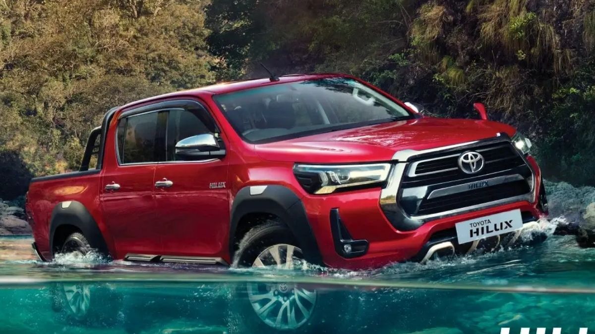 Top 3 Pickup Truck Options in India Isuzu V Cross Toyota Hilux Mahindra ...