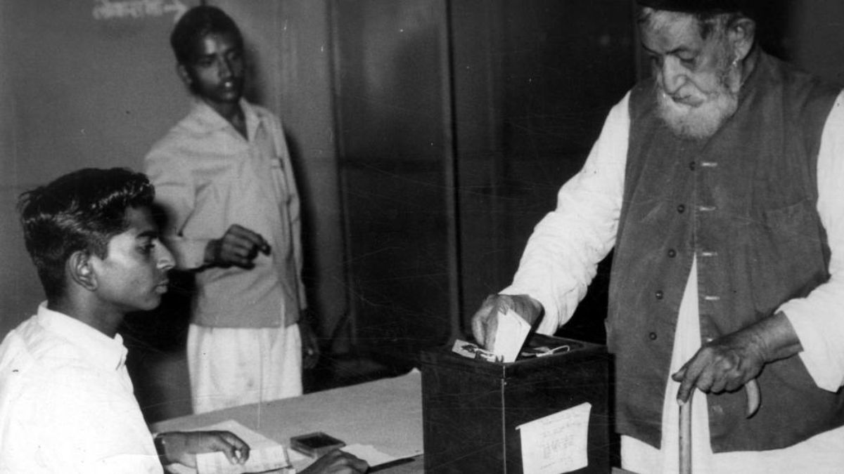 कैसा था भारत का पहला आम चुनाव, 1951 के लोकसभा चुनाव से अब तक क्या हुए ...