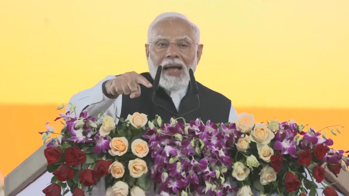PM narendra modi in Navsari Gujarat- 'मोदी की गारंटी वहां से शुरू होती ...