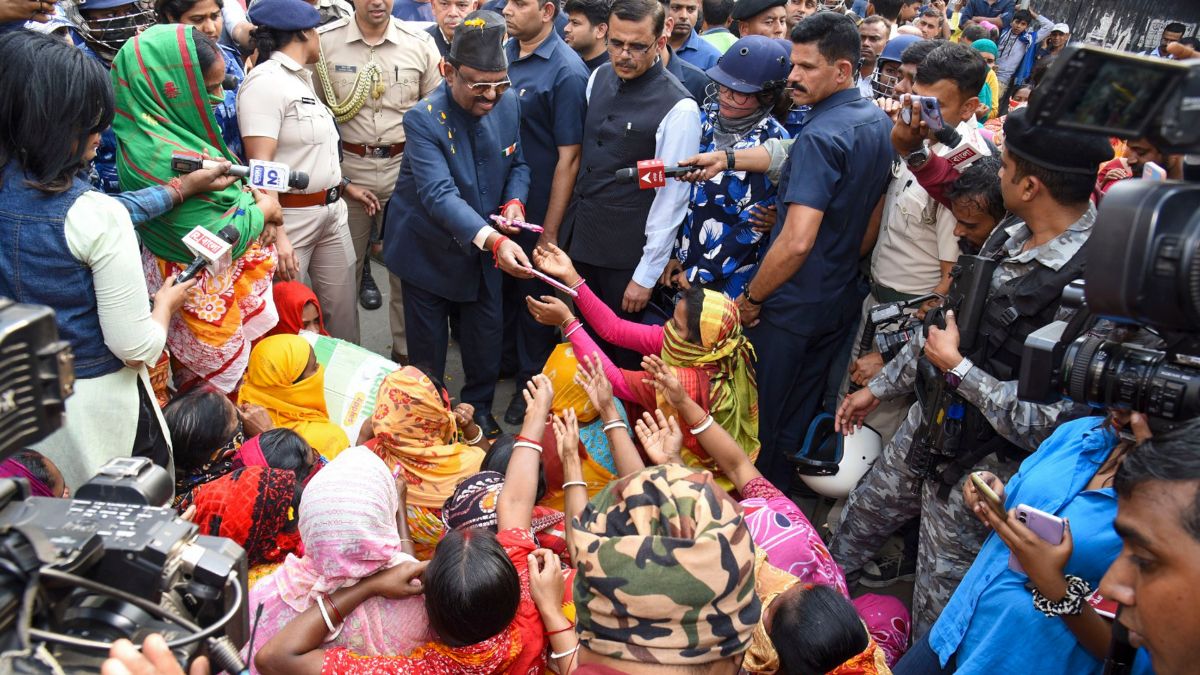 संदेशखाली हिंसा में अब तक क्या हुआ? महिलाओं के आरोपों की जांच के लिए आज ...