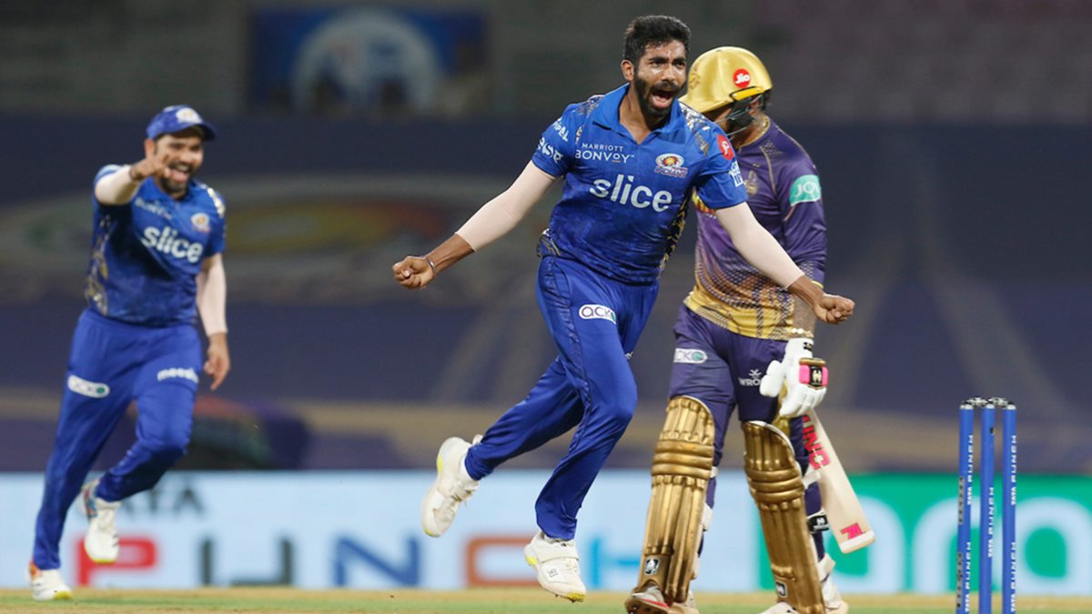 IPL 2024 Mumbai indians jasprit bumrah break this records in upcoming season - IPL 2024 में ये ...